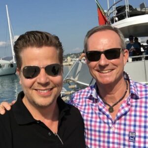 Alex Fischer Düsseldorf- Finanzielle Freiheit Let’s see what works